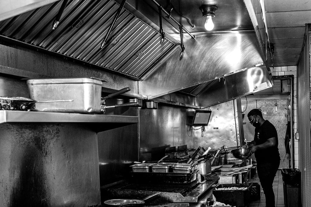 Po Boy Jim Bar & Grill | Cajun Restaurant in Washington, DC